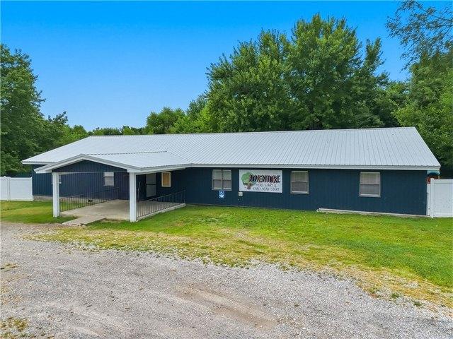 715 Buffington Rd, Westville, OK 74965