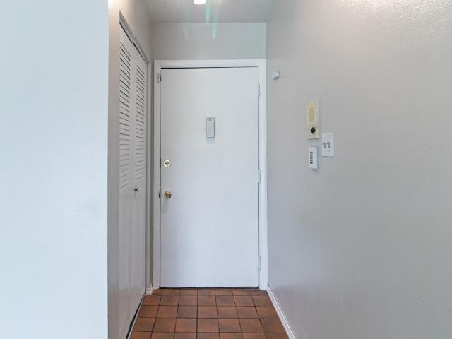 715 Grove Drive # 206
