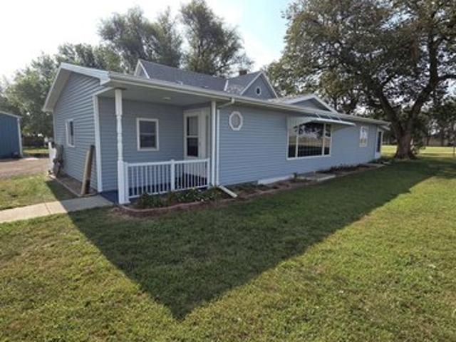 715 E Oliver St, Hansen, NE 68901