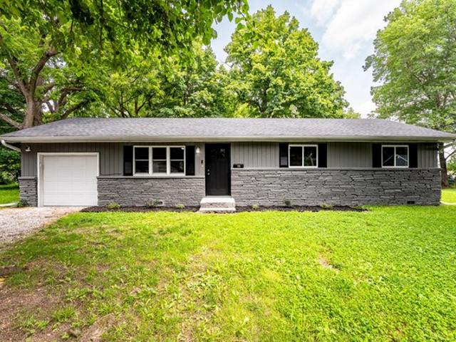 715 E Springfield St, Aurora, MO 65605