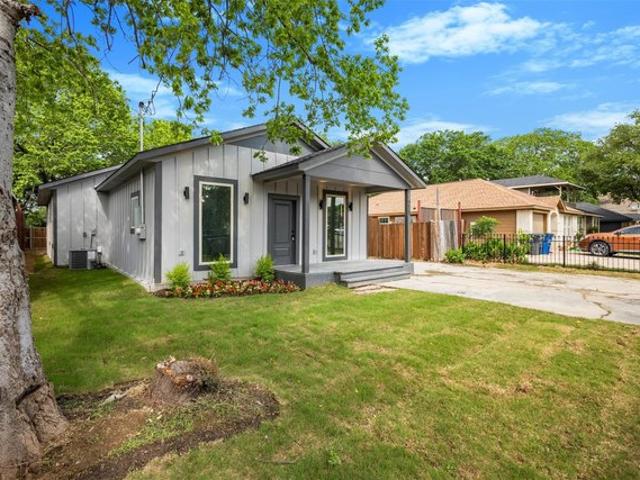 715 Ezekial Ave, Dallas, TX 75217