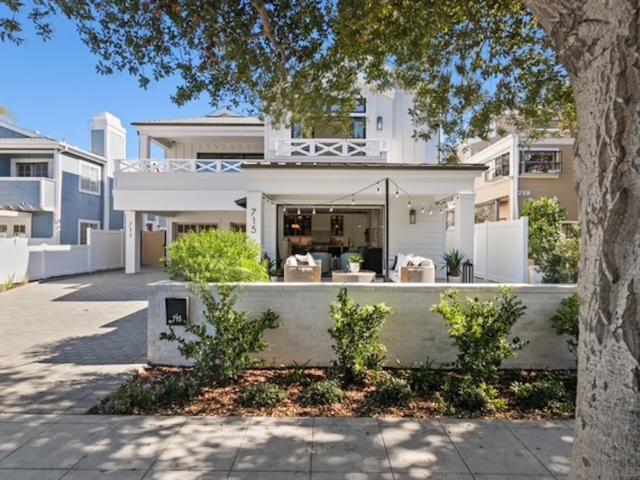 715 F Ave, Coronado, CA 92118 | MLS #250034