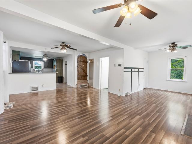715 Kimball Ave