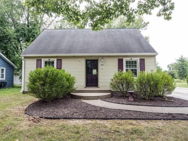 715 Homewood Dr, Carmel, IN 46280