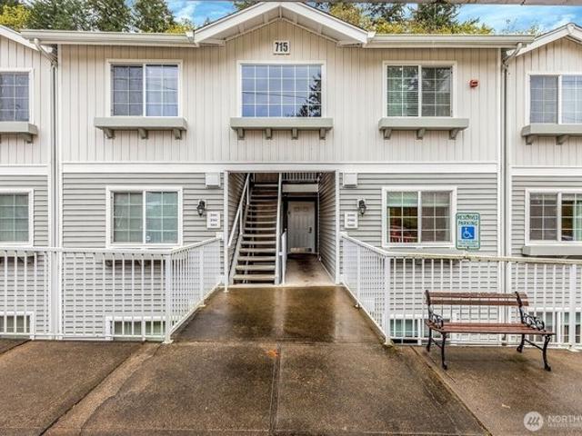 715 Harrington Pl SE Unit 2140, Renton, WA 98058