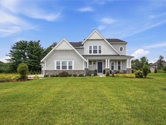 715 Harvest Ln, Washington Township, OH 45458