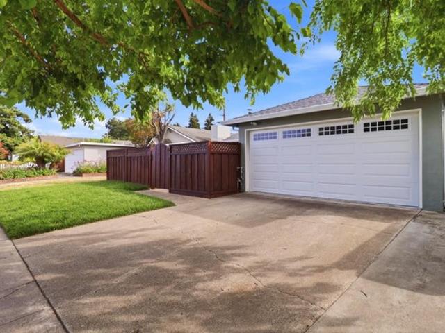 715 Hiller St, Belmont, CA 94002