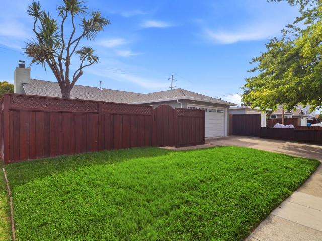 715 Hiller Street
