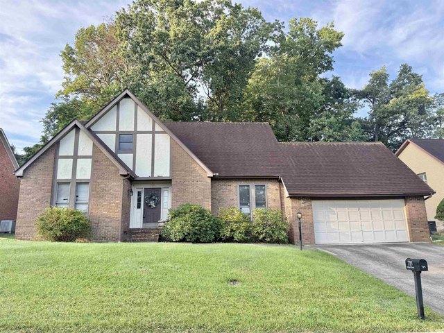 715 Oxford Dr, Huntington, WV 25705