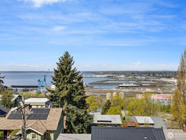 715 N Garden St Apt 303, Bellingham, WA 98225