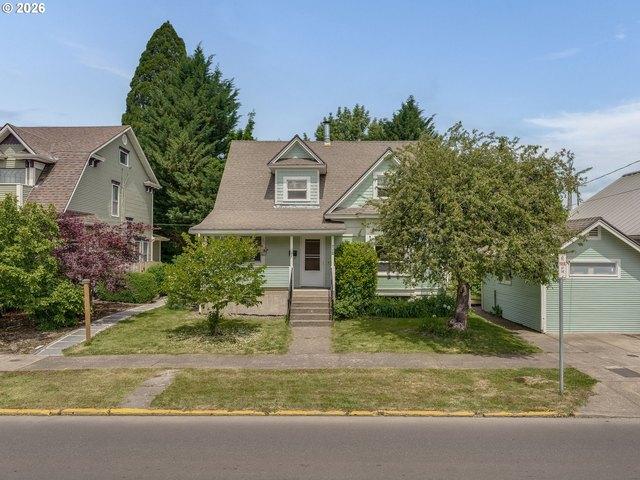 715 NE 5th St, McMinnville, OR 97128
