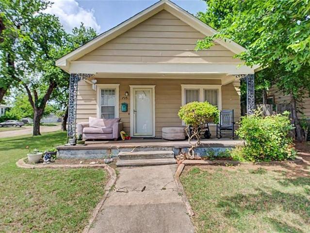 715 NW Arlington Ave, Lawton, OK 73507