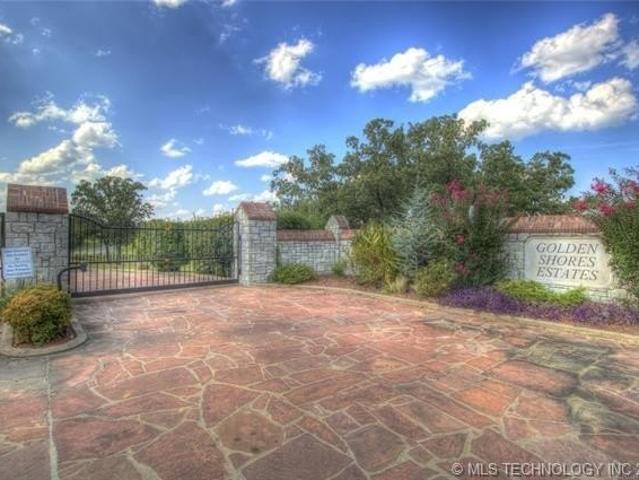 715 S 275th Ave W, Sand Springs, OK 74063