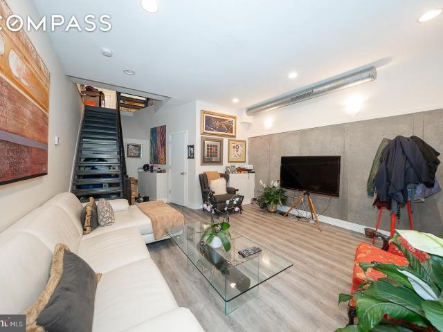 715 Shirley St A, Philadelphia, PA