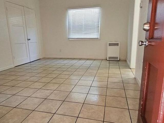 715 Studio Apartment for Rent at 715 E 5th St, Long Beach, CA 90802 Downtown Long Beach