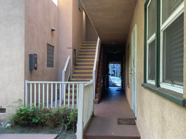 715 Studio Apartment for Rent at 715 E 5th St, Long Beach, CA 90802 Downtown Long Beach