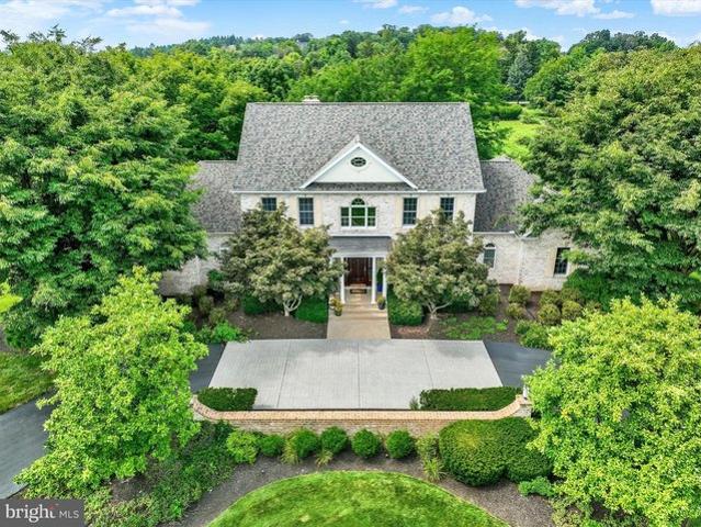 715 Rosewood Ln, York, PA 17403