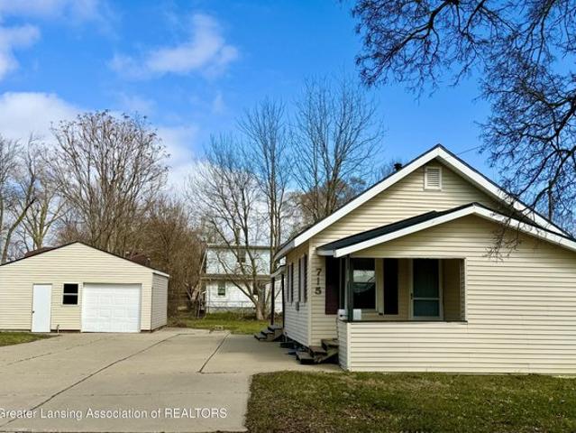 715 Randall St, Lansing, MI 48906