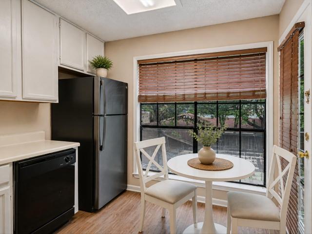 715 W 22nd 1/2 St # 204