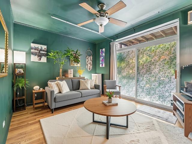 715 W Barry Avenue # 5B