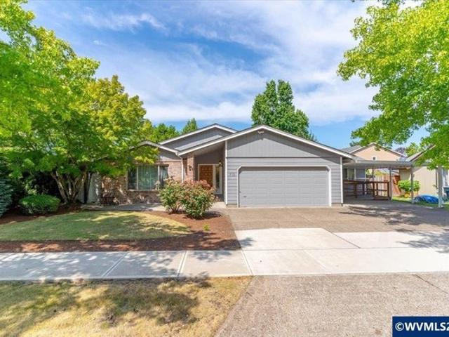 715 Wildflower St NE, Salem, OR 97301