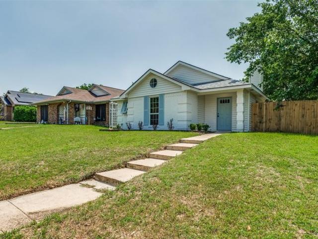 7164 Fire Hill Dr, Fort Worth, TX 76137