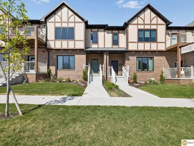 7165 Kentwell Ln Unit A, Lincoln, NE 68516