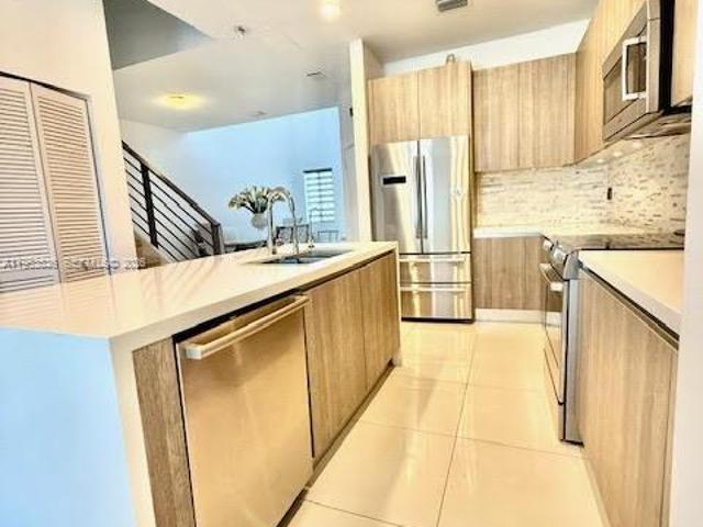 7166 NW 103rd Path, Unit 7166, Doral, FL 33178 | MLS #A11963 | Compass