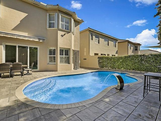 7167 Ivy Crossing Ln, Boynton Beach, FL 33436