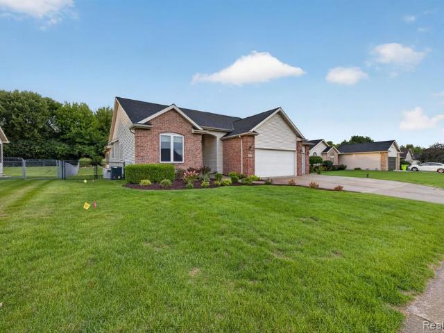 7168 Parkridge Parkway