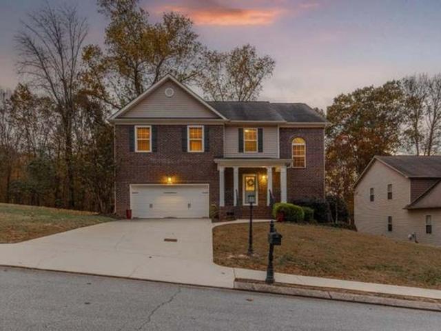 7160 Neville Dr, Ooltewah, TN 37363