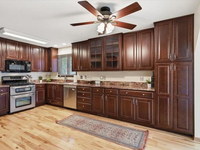 7160 Imperial Ave S, Cottage Grove, MN 55016
