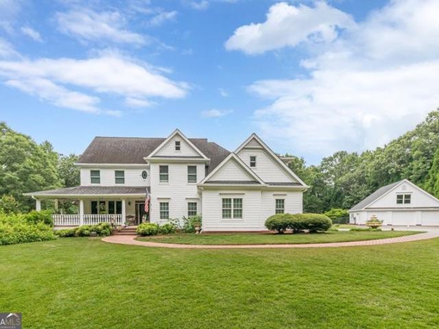 7161 Avalon Dr, Douglasville, GA 30135