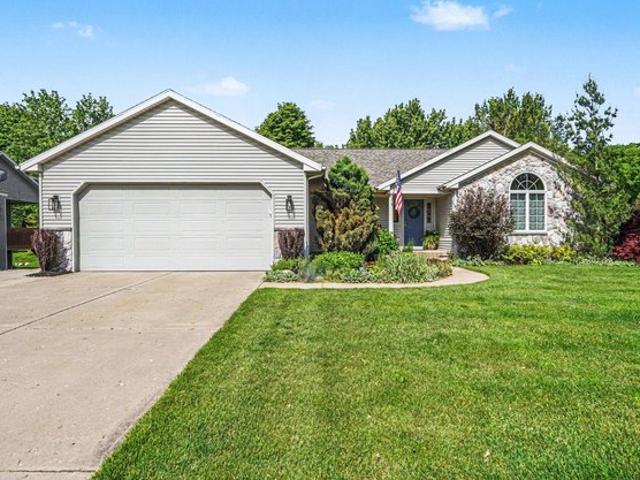 7161 Pine Oak Ln, Hudsonville, MI 49426