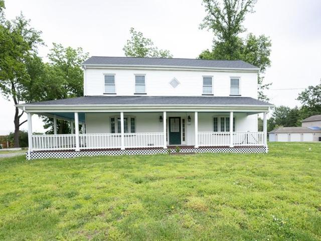 7162 Main St, Wadesville, IN 47638