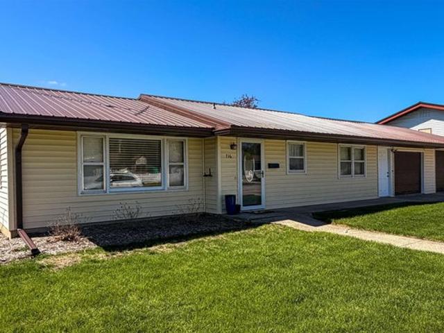 716 5th Ave, Ackley, IA 50601