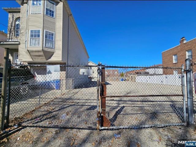 716 6th Street