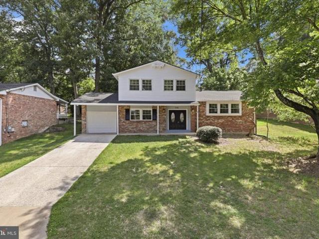716 Calvert Ln, Fort Washington, MD 20744