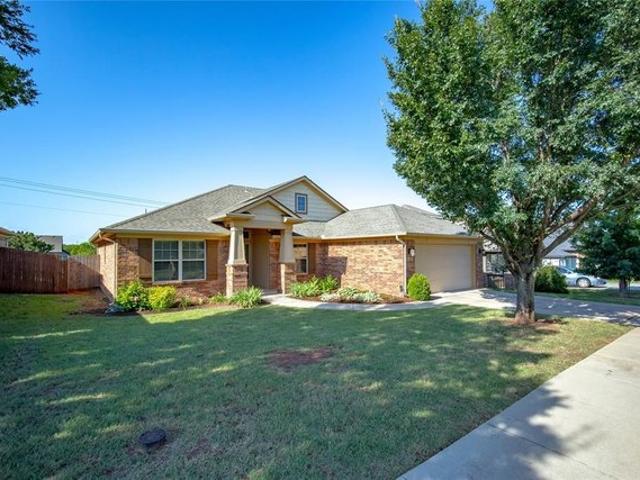 716 Carolyn Ridge Rd, Norman, OK 73071