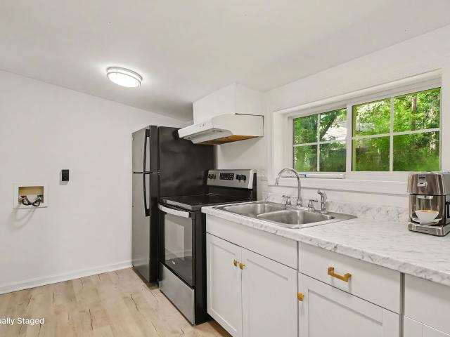 716 Central Ave