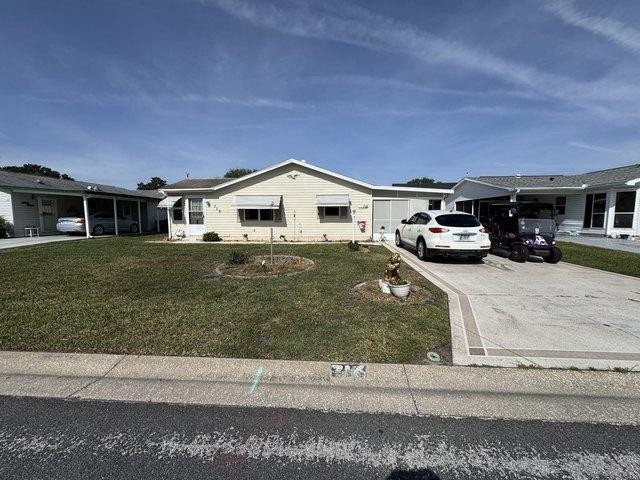 716 Bolivar St, Lady Lake, FL 32159