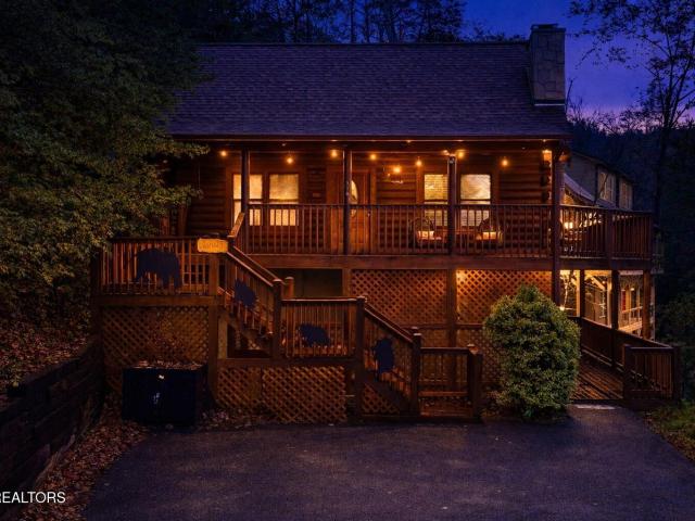 716 Golden Eagle Way