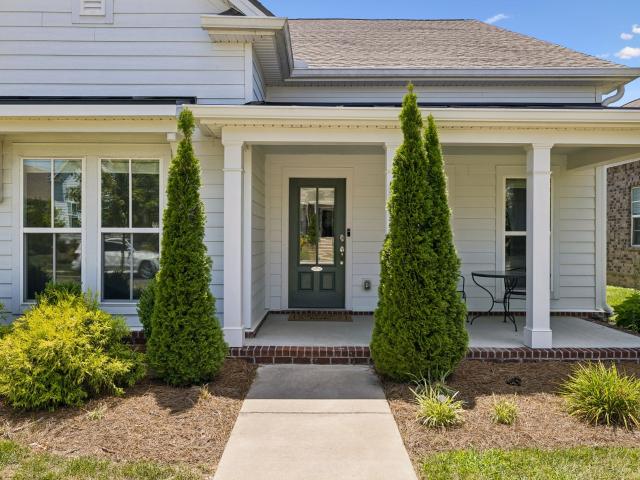 716 Goswell Dr