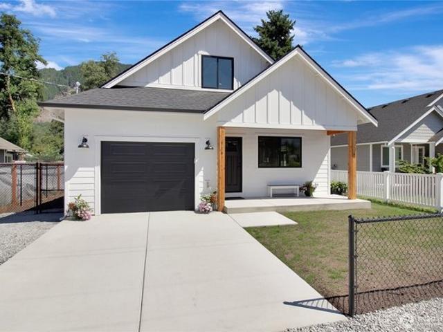 716 Givens Ave Lots 34 & 35, Darrington, WA 98241