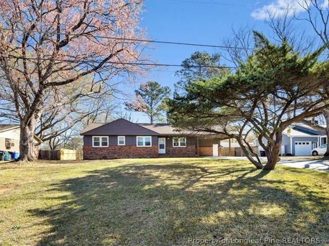716 Dowfield Dr, Fayetteville, NC 28311