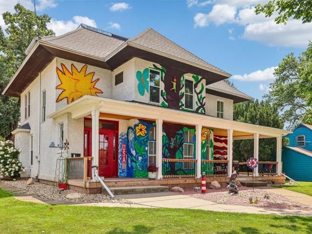 716 E 5th St N, Newton, IA 50208