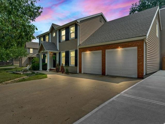 716 Eldridge St, Lawrence, KS 66049