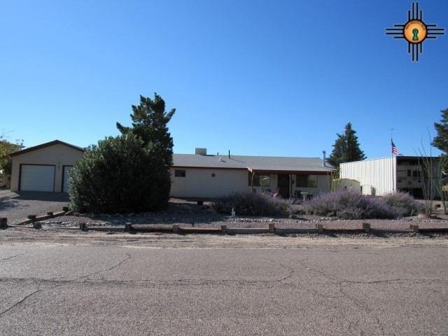 716 Erie Ave, Elephant Butte, NM 87935