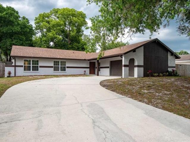 716 Forest Hills Dr, Brandon, FL 33510
