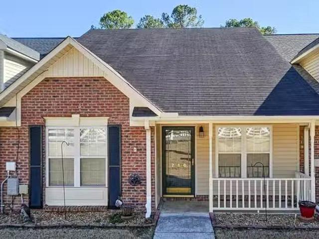 716 HOBBS RD SE, HUNTSVILLE, AL 35803 Single Family Residence.